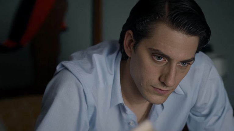 Luca Marinelli è leggenda: la serie su RaiPlay che l'ha reso un vero mito